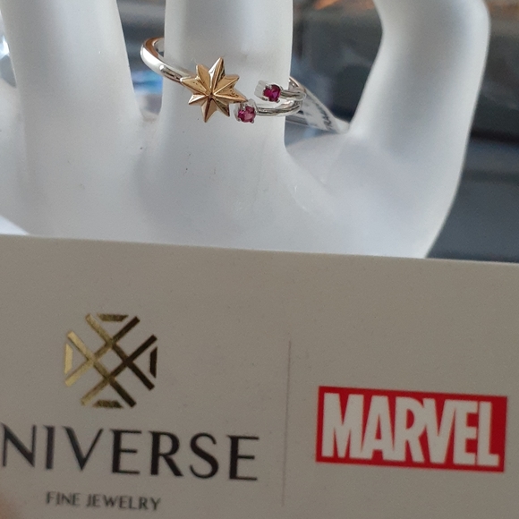 Marvel | Jewelry | Capt Marvel Size 7 Ring 925 Silver Swarovski Ruby ...